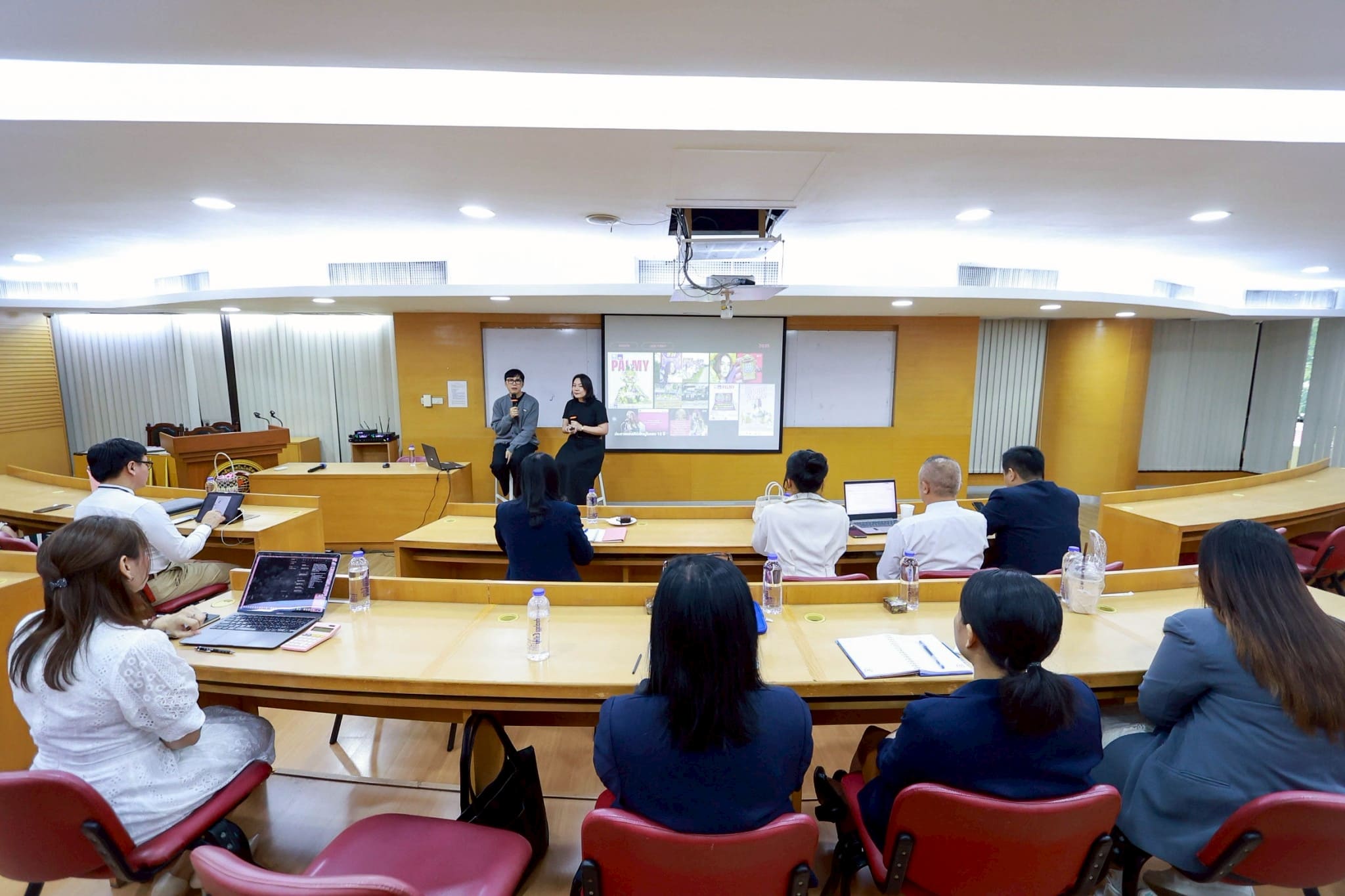 [SiamX Talk No. 83 Brand Management] Open perspectives on brand ...